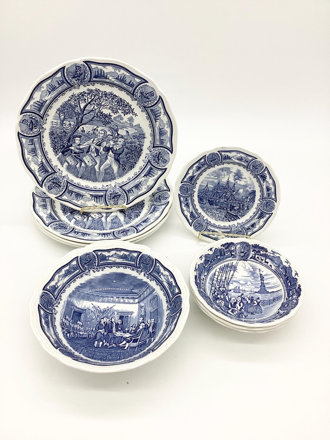 Vintage Blue and White Vintage Dishware Dish Farmhouse Tableware ...