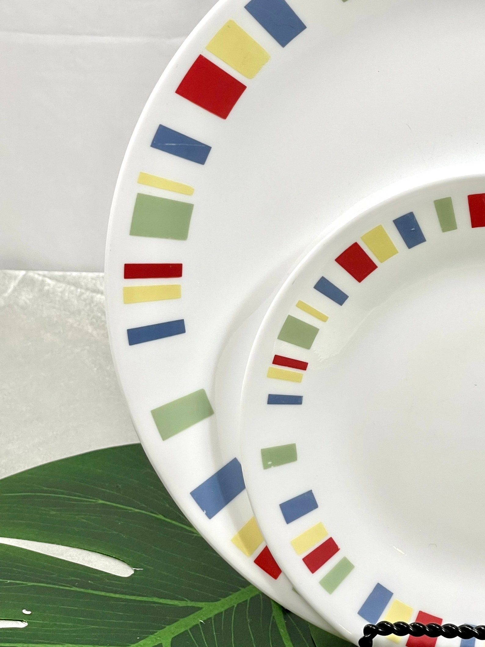 Vintage Corelle Memphis Plate Set, Colorful Tableware (2 Piece) (G4-5 ...