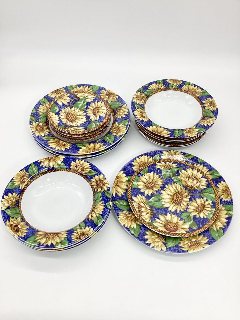 Sunflower Dinnerware Set by Hannah Green, Retro Floral Plates, Set for ...