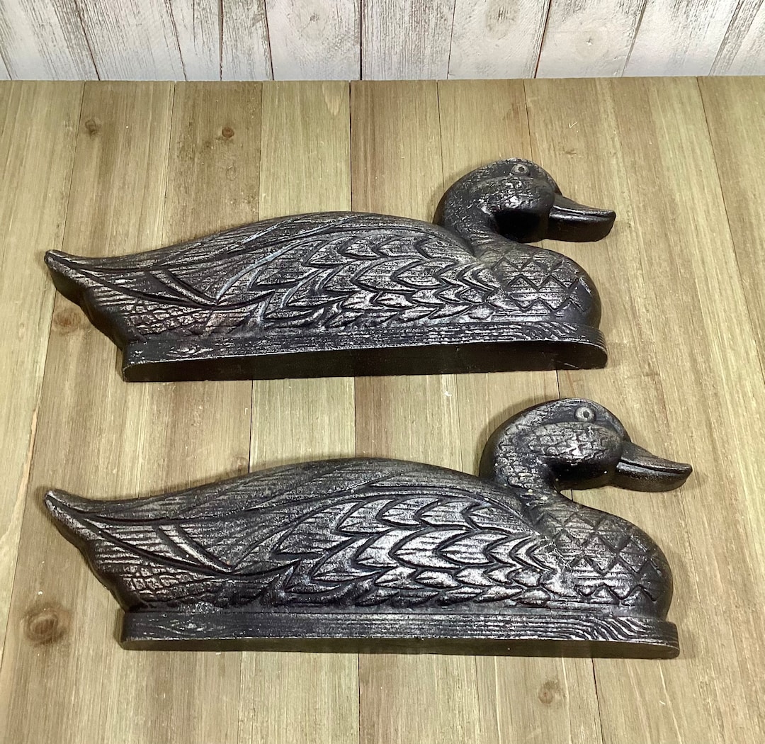 Cast Iron Duck Bookends: Rustic Cabin Decor, Retirement Gift (X.9-9) - Etsy