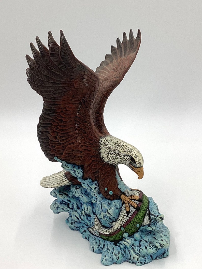 Eagle Statue Capturing Fish, Home Decor, Bird Lover Gift (W.8-7) - Etsy