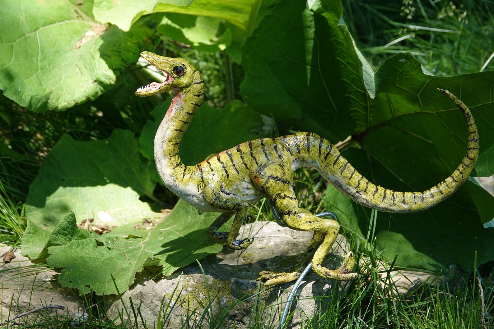 Compy Life-Size Outdoor Replica Dinosaur Model | Etsy