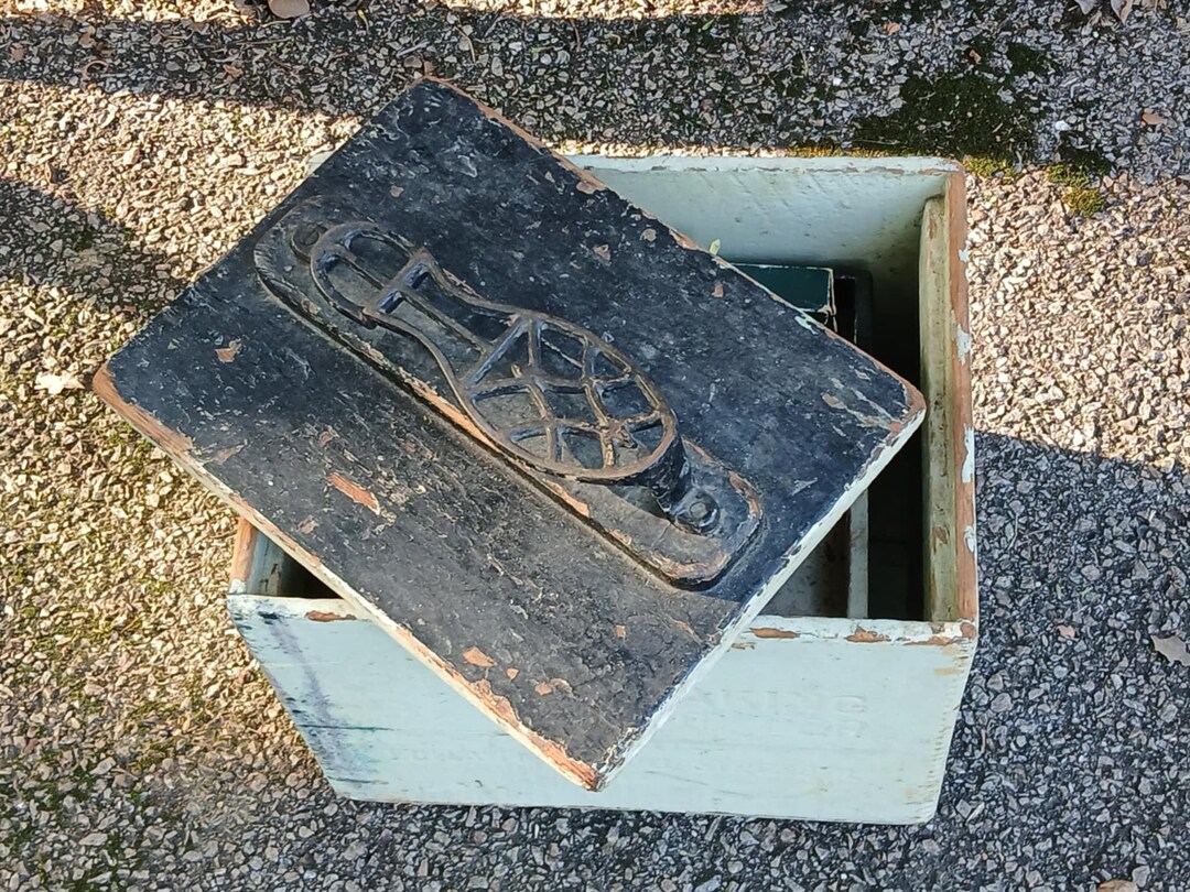 Vintage Shoe Shine Kit - Shoe Shine Box - Vintage Storage Box - Vintage ...