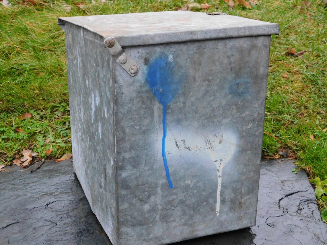 Vintage Milk Box Chesterfield Farms Milk Box Galvanized Metal Vintage ...