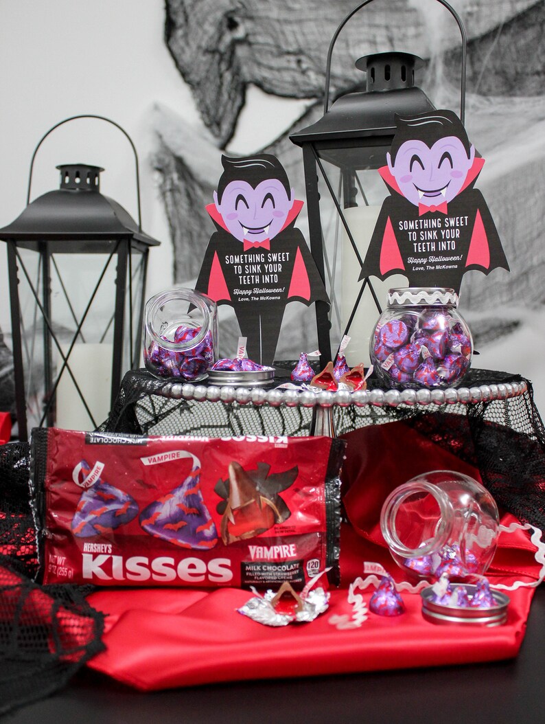 Something Sweet to Sink Your Teeth Into, Vampire Halloween Printable ...
