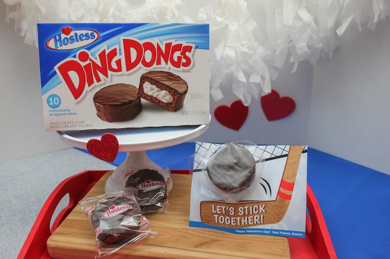 Hockey Valentine Printable, Kids Valentine, Ding Dongs Hockey Puck ...