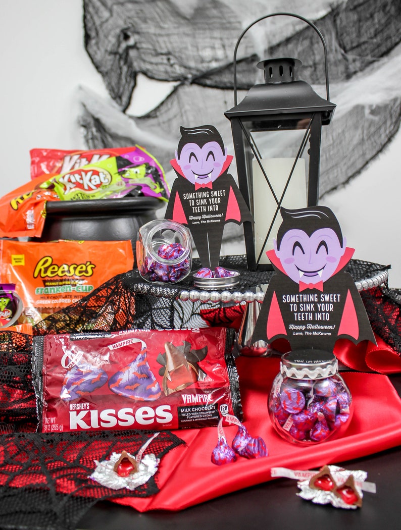 Something Sweet to Sink Your Teeth Into, Vampire Halloween Printable ...