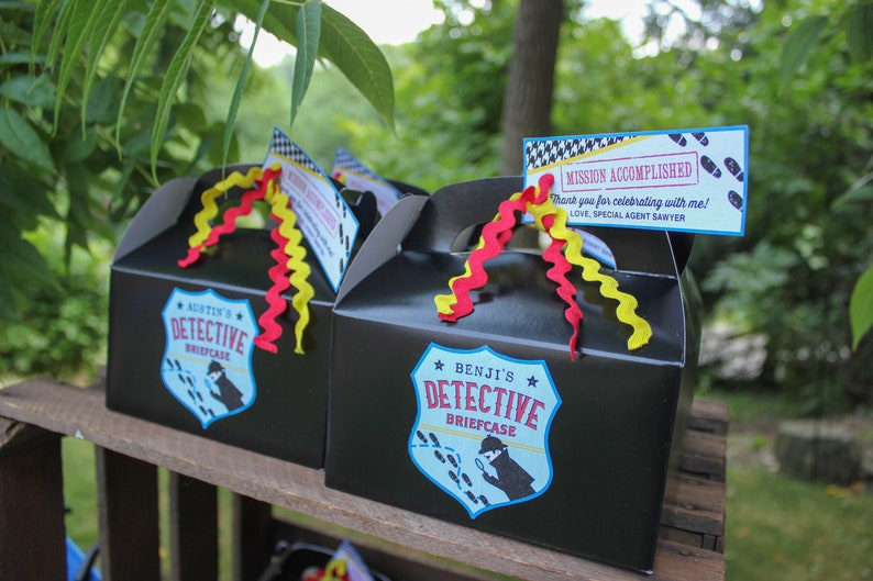 Detective Academy Birthday Party Name Badges, Detective Briefcase ...