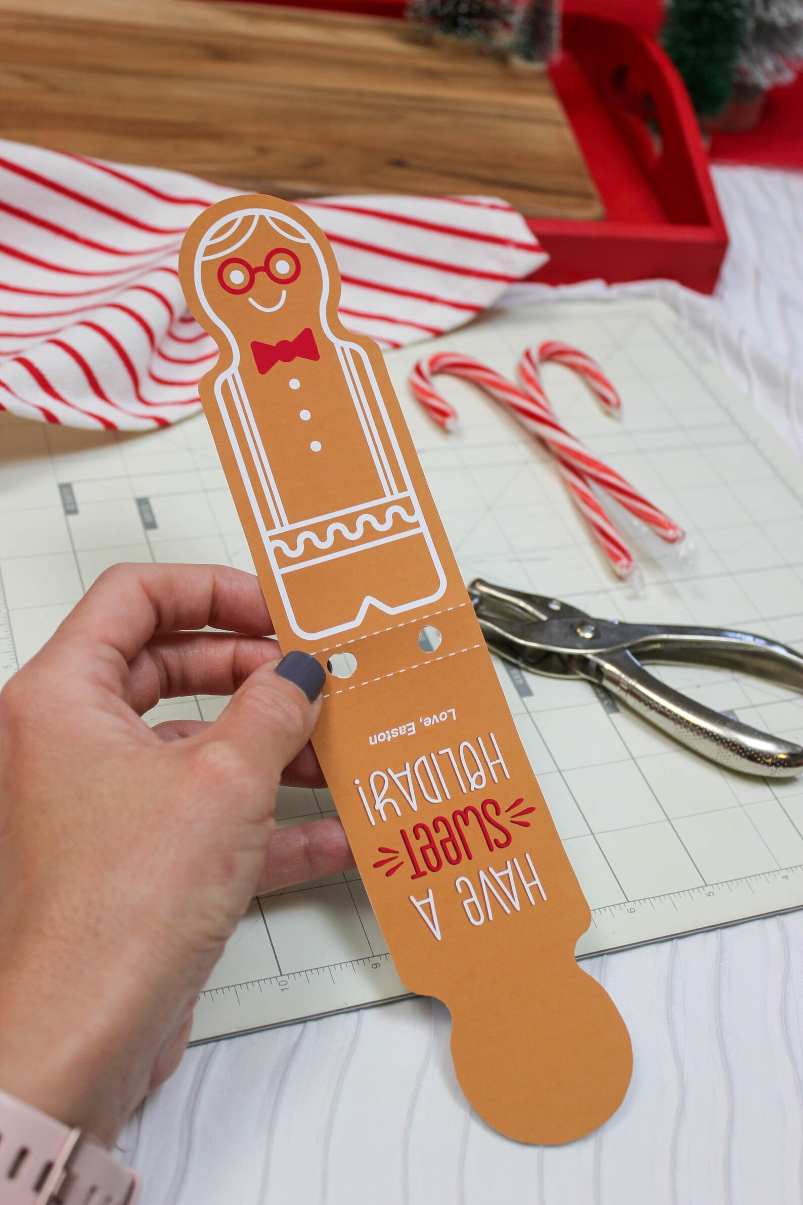 Christmas Gingerbread Man & Woman Treat Printable, Christmas Gift Tag ...