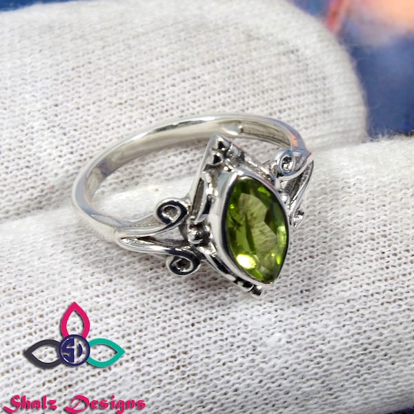 Green Silver Ring - Etsy