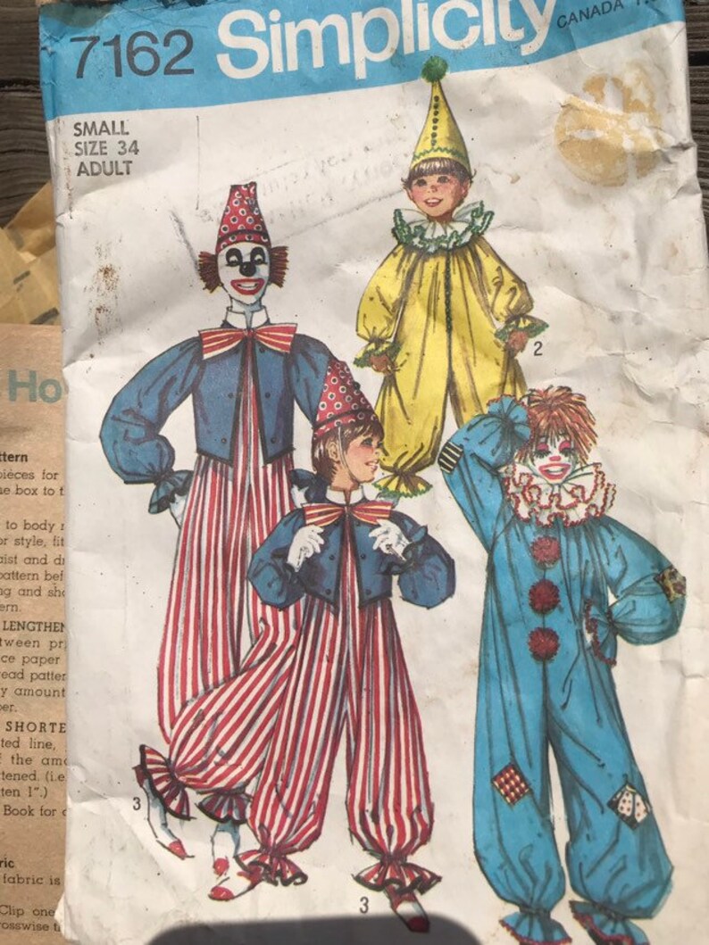 Clown Suit Pattern 7162 for Small Woman Easy Pattern Outfit | Etsy
