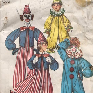 Clown Suit Pattern 7162 for Small Woman Easy Pattern Outfit Sewing ...