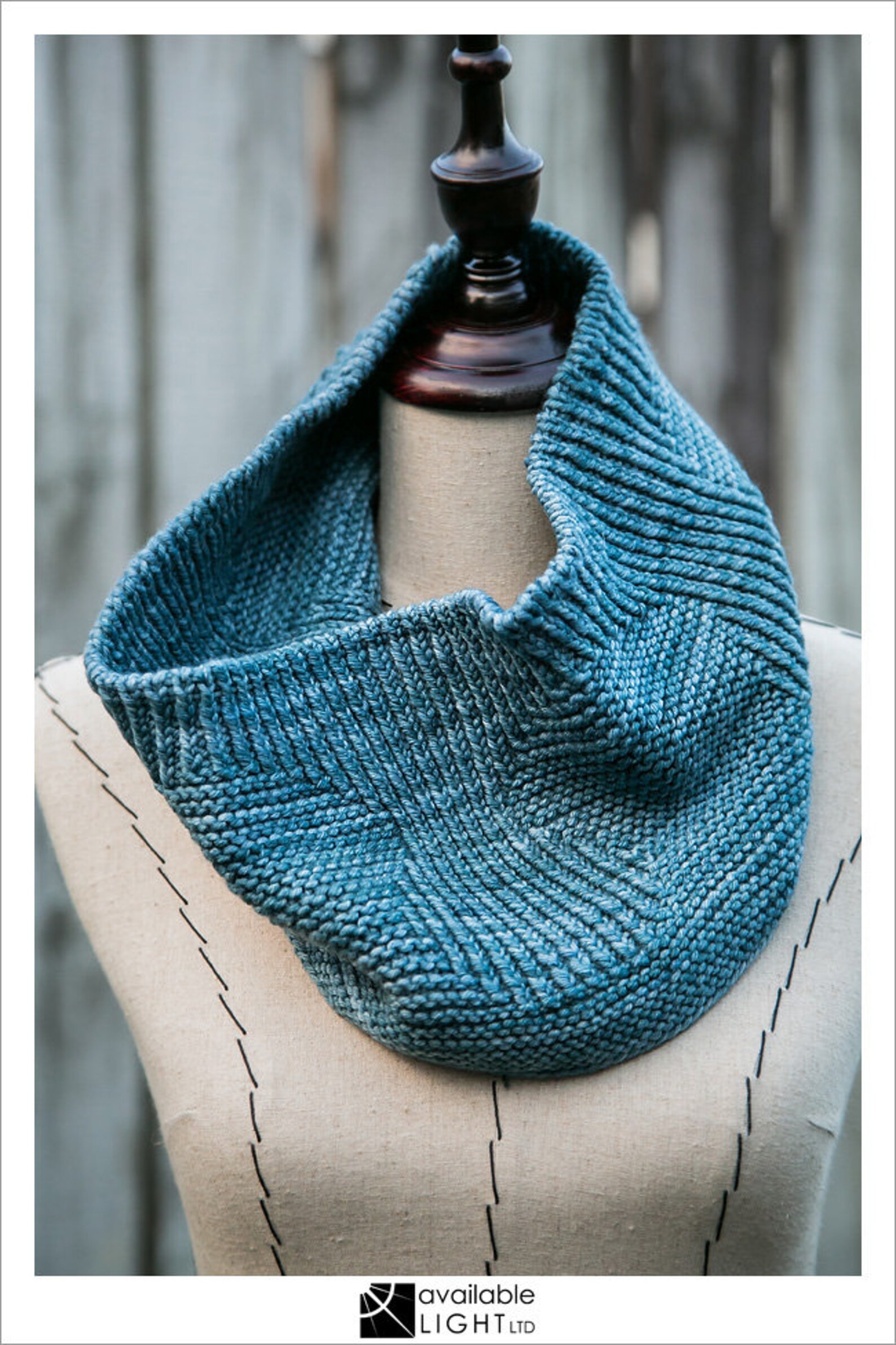 COWL KNITTING PATTERN: Jigsaw - Interlock Series - Etsy