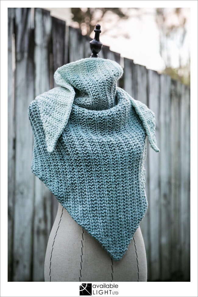 SHAWL KNITTING PATTERN - Winter Solstice - Etsy