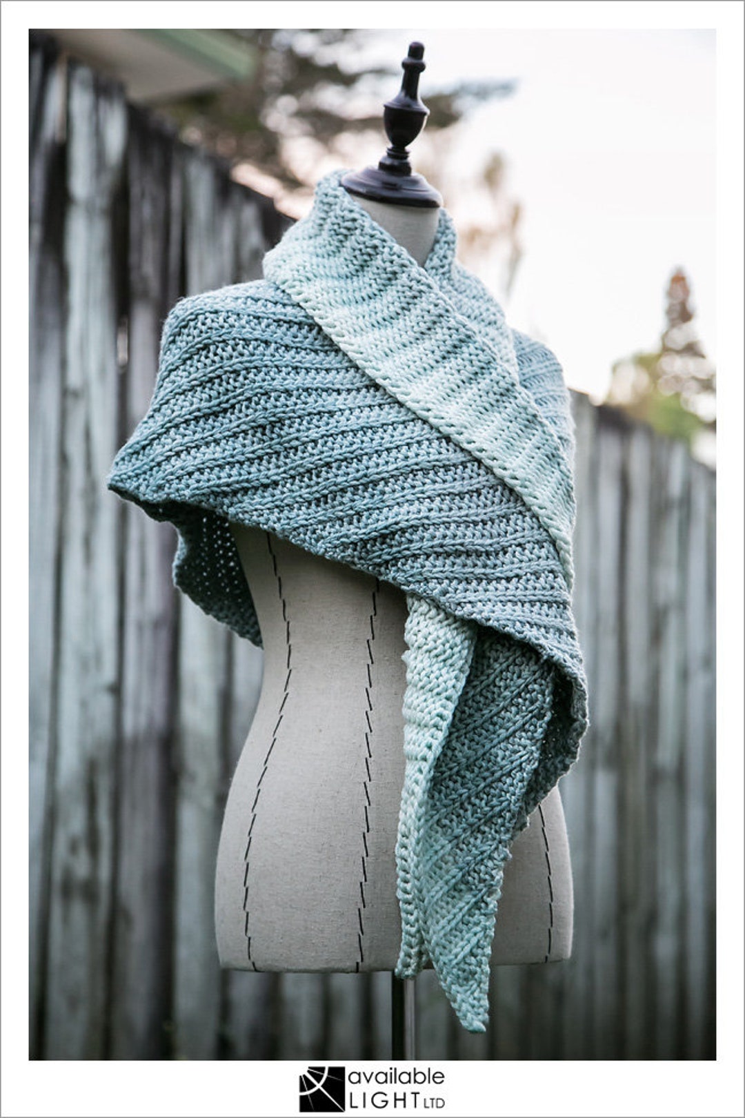 SHAWL KNITTING PATTERN - Winter Solstice - Etsy