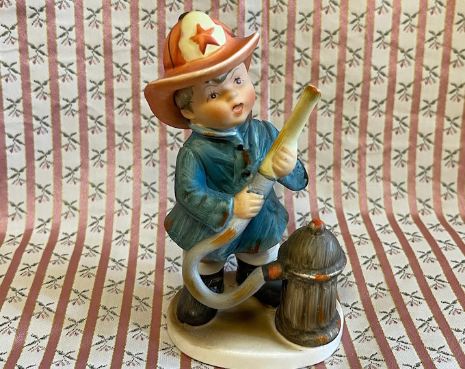 LEFTON FIREMAN Figurine…”little Fireman”…1110…ceramic…hand Painted ...