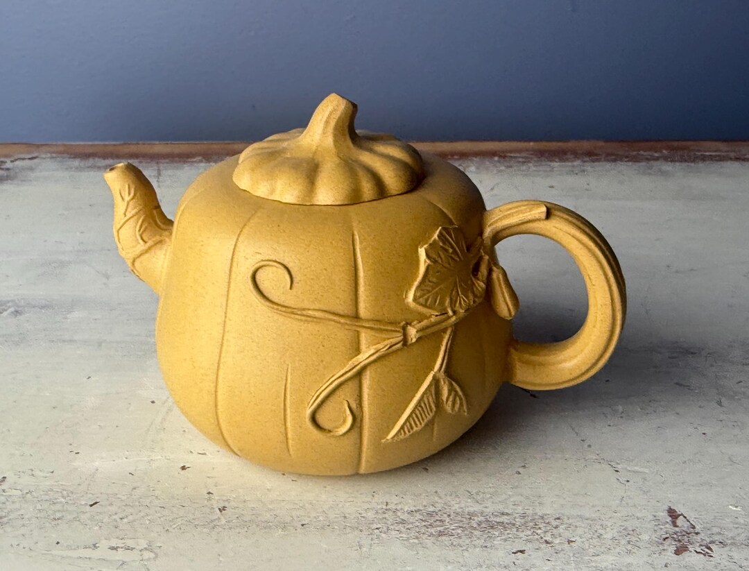YIXING CLAY Teapot…world Treasure…pumpkin Shaped…leaf and Vine Design ...