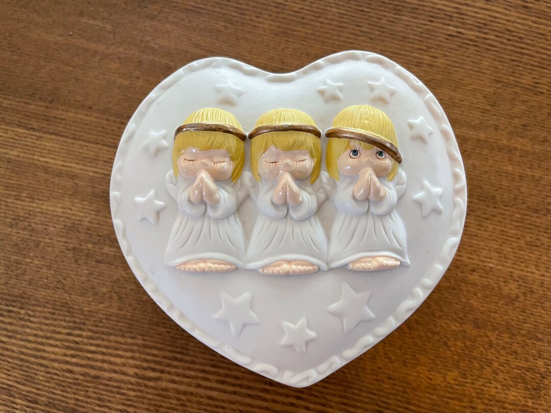 HALLMARK PRAYING ANGEL Covered Dish…heart Shaped…hand Painted…ceramic ...