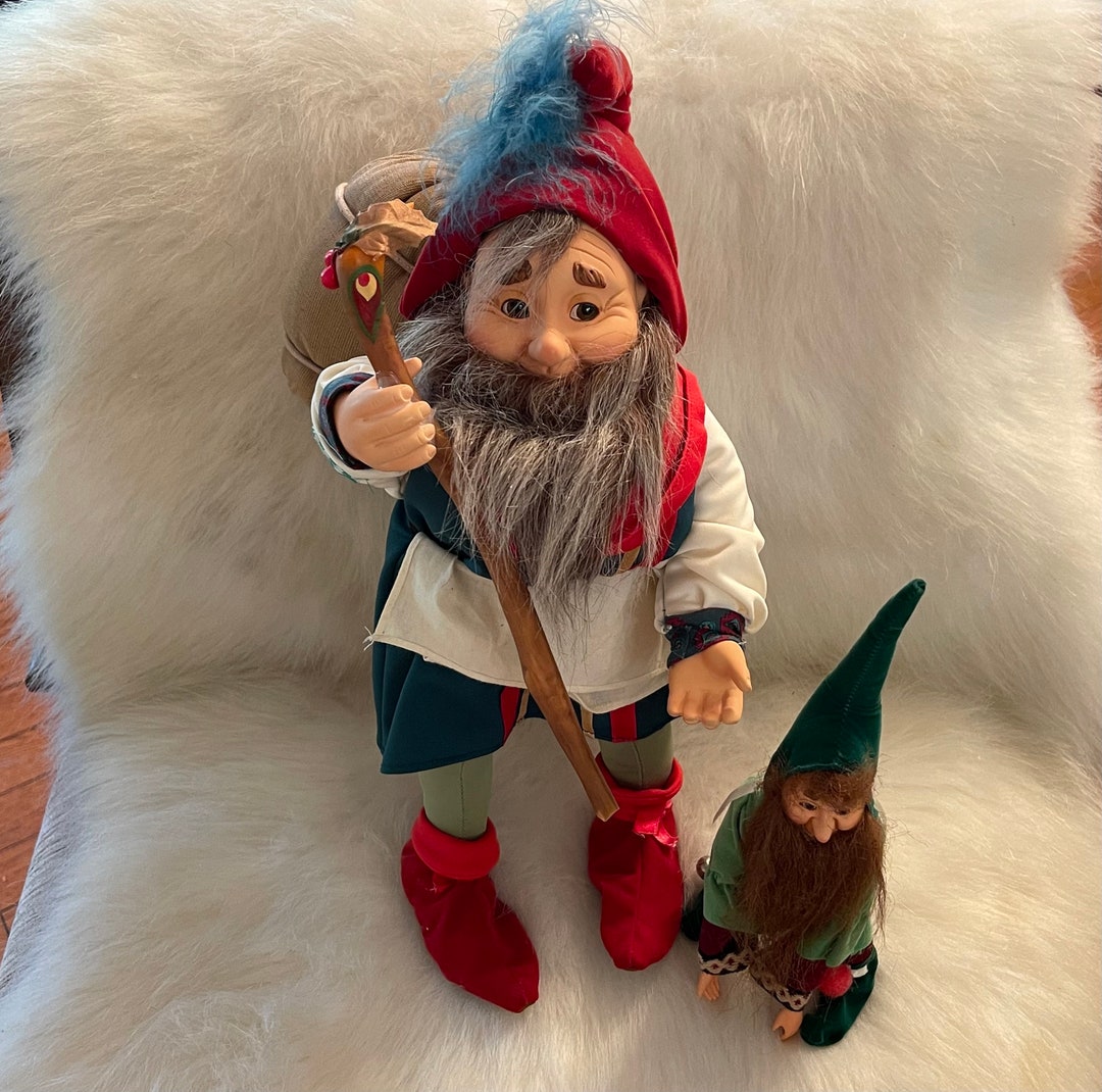 HIDDEN KINGDOM Dolls…hunkle the Peddler…brinn’s…sculpted…faux Fur…elf ...