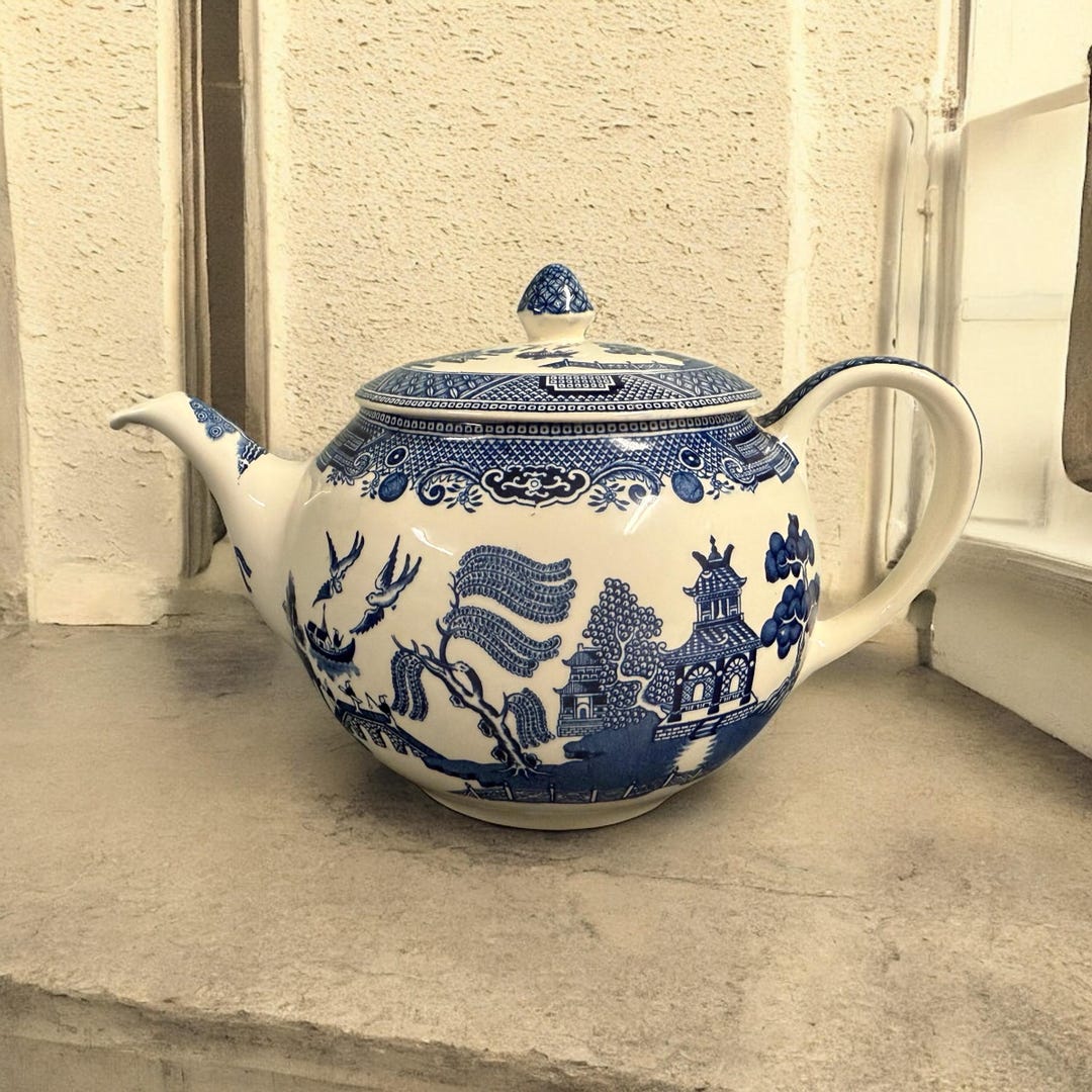 WILLOW BLUE Teapot…johnson Bros…earthenware…white/blue Transfer Designs ...