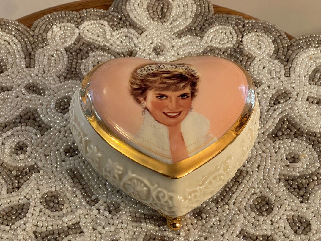 PRINCESS DIANA Music Boxprincess of Walesheart Shapedgold - Etsy