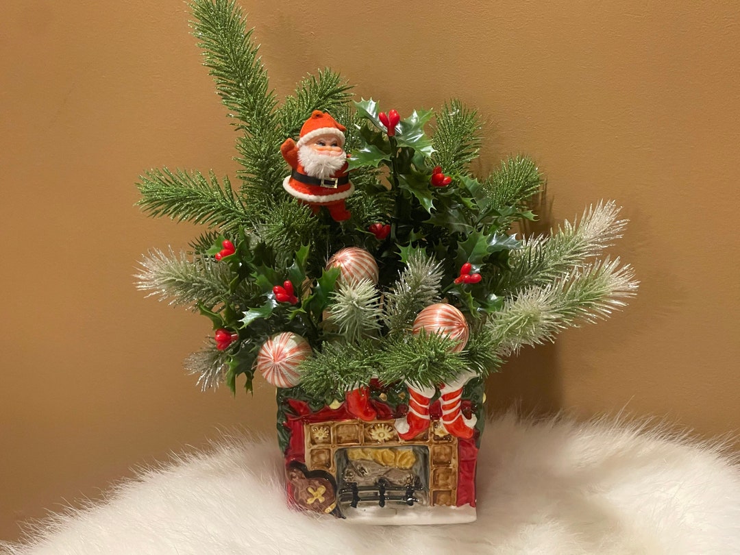 SANTA CENTERPIECE…C.M.C. Japan…santa Pick, Glittered Greenery, Silk ...