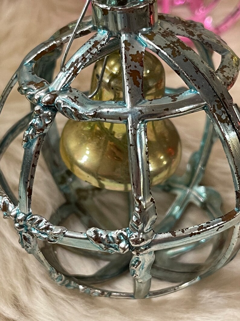 BRADFORD CAGE Ornamentsset of 6caged Filigree Balls Housing - Etsy