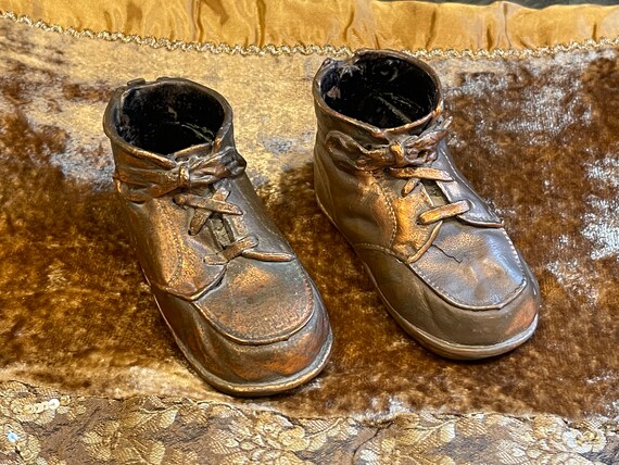 BRONZED BABY SHOES…Pair of Bronzed Lace-Up Baby Shoes… - Gem