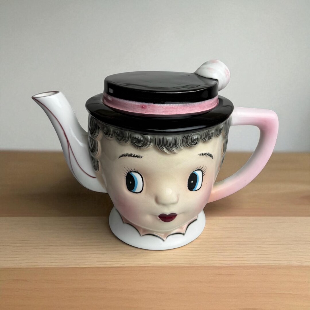 LADY Teapot…p.y…kitch…amazing Face, Blue Eyes, Red Lips, Gray Bun…black ...