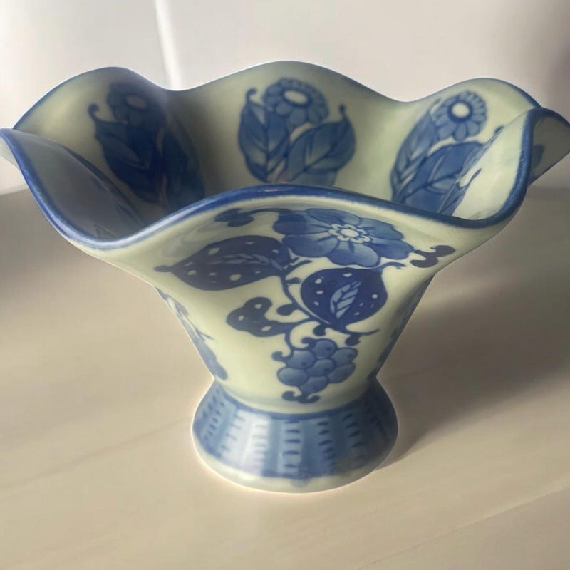 Fluted Vase - Etsy