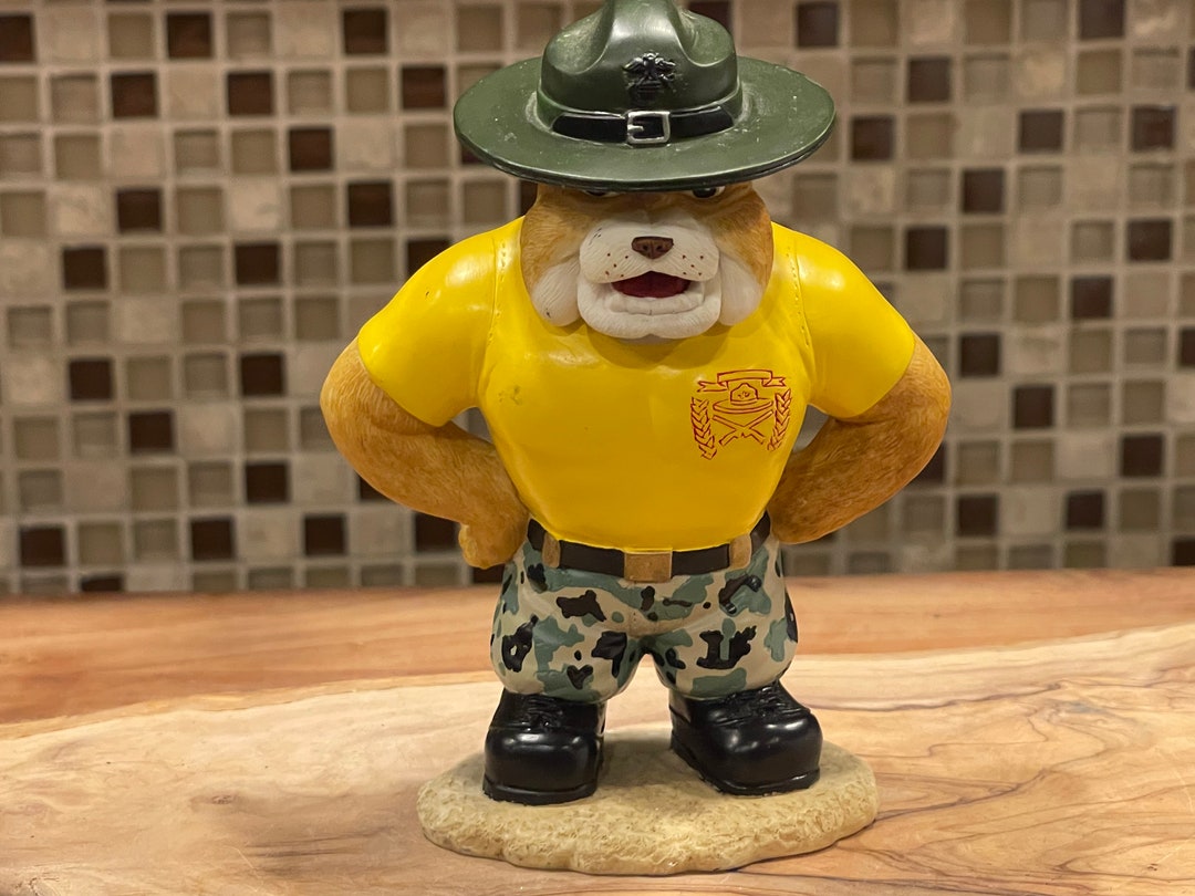 MILITARY BULLDOG Figurine…the Hamilton Collection…”major Motivator ...