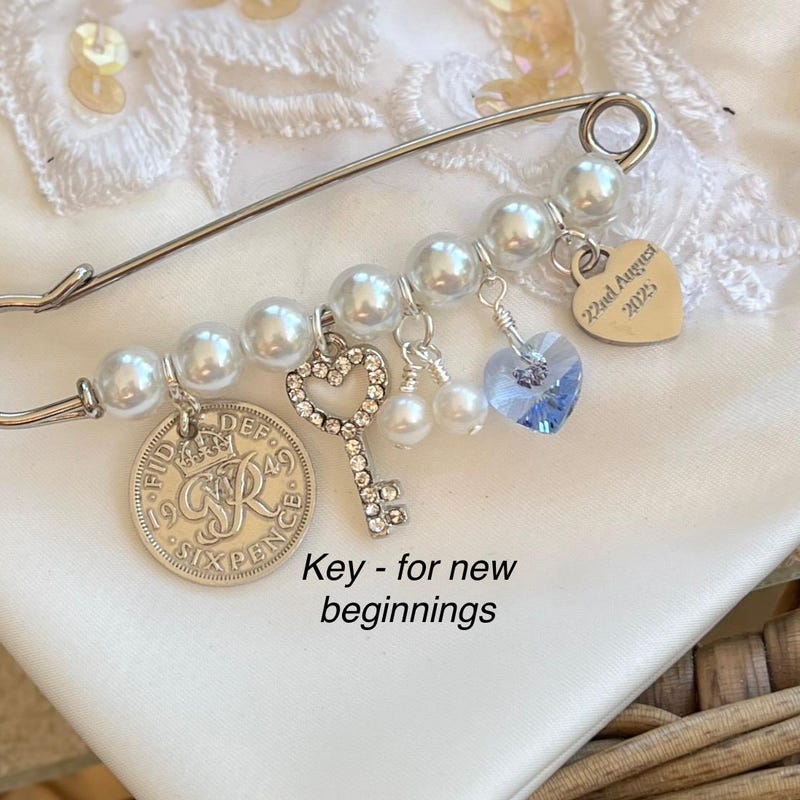 Lucky Pin for Bouquet - Etsy