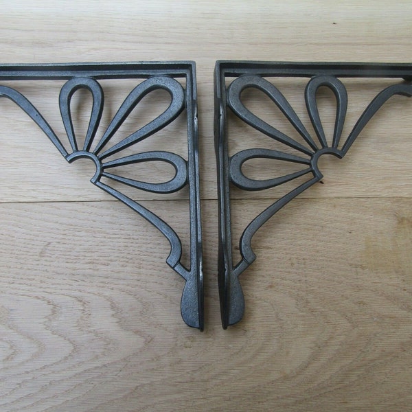 Antique Cast Iron Bracket - Etsy