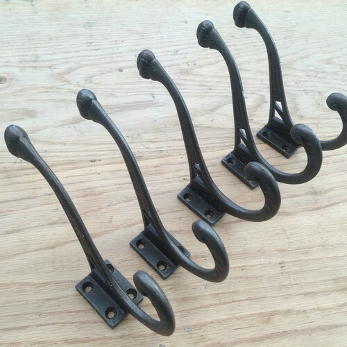 Rustic Cast Iron Coat Hooks 5 Pack Wall Mounted Farmhouse - Etsy