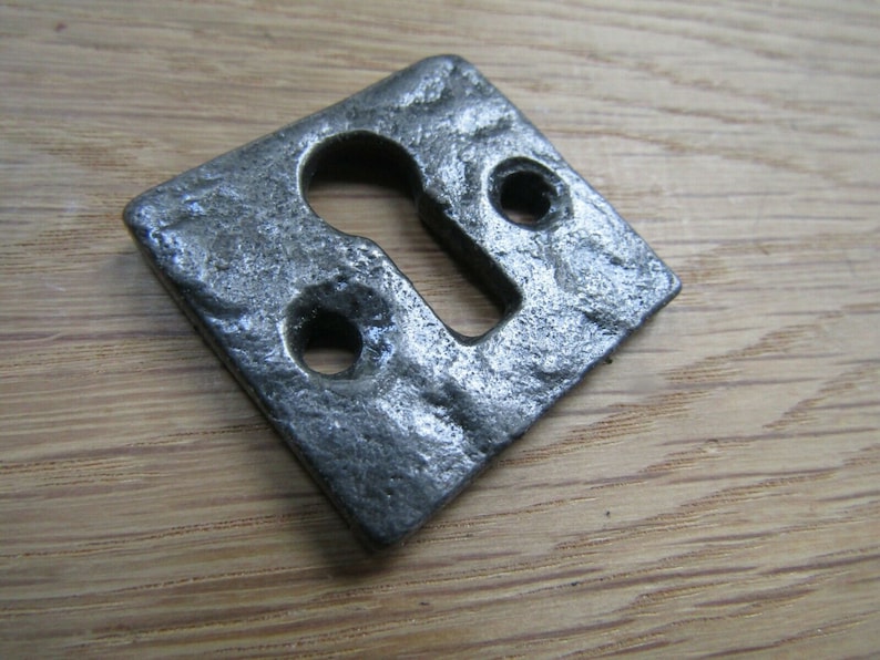 ANTIQUE IRON Cast Iron Keyhole Cover Escutcheon Key Hole Plate Covered ...