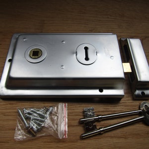 Traditional Retro Old English 1920s Victorian Style Rim Lock Sash Lock ...