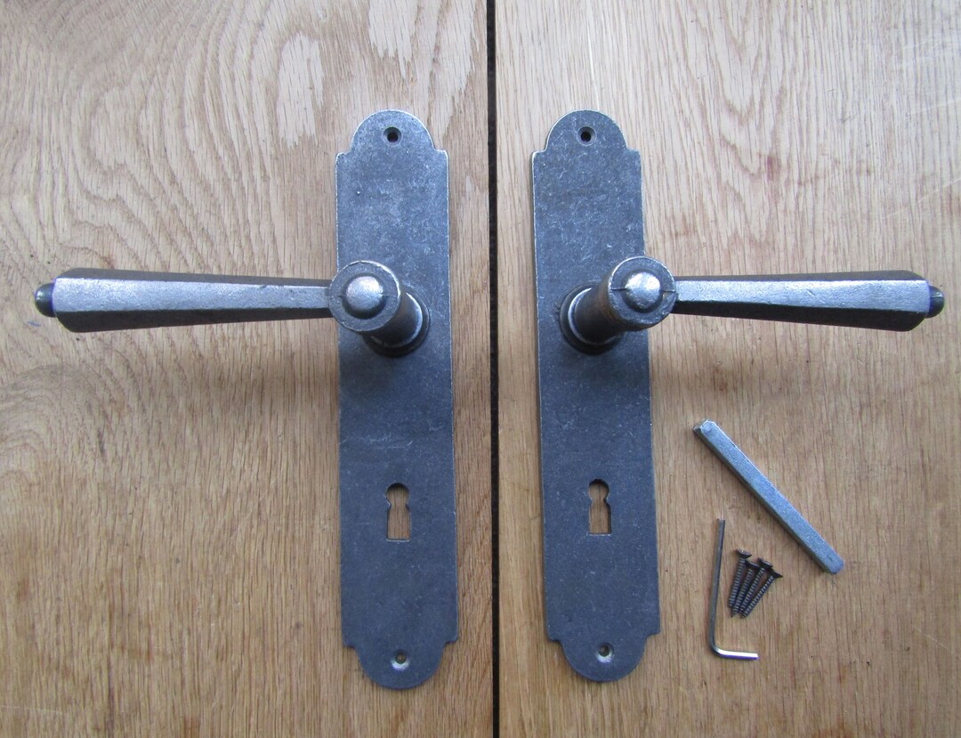 ART DECOR Cast Iron Lever Lock Door Handles Rustic Vintage Country Pull ...