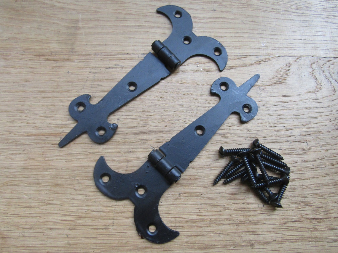PAIR of HINGES Fleur De Lys Rustic Vintage Old Style Cabinet Door Tee T ...