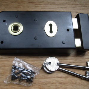 Traditional Retro Old English 1920s Victorian Style Rim Lock Sash Lock ...