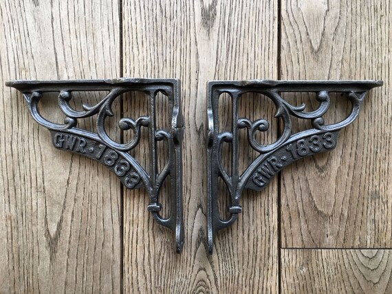 PAIR of GWR 1833 SCROLL Cast iron antique old Rustic vintage | Etsy