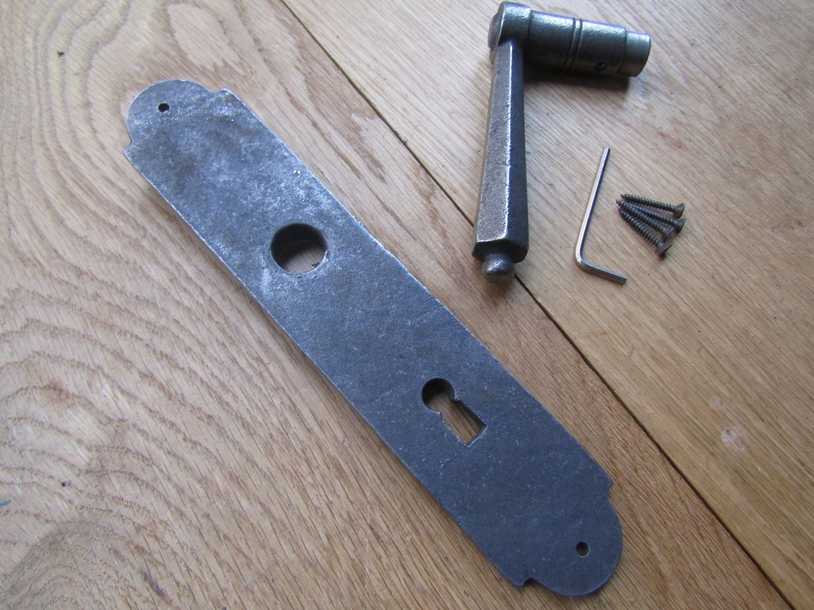 ART DECOR Cast Iron Lever Lock Door Handles Rustic Vintage Country Pull ...