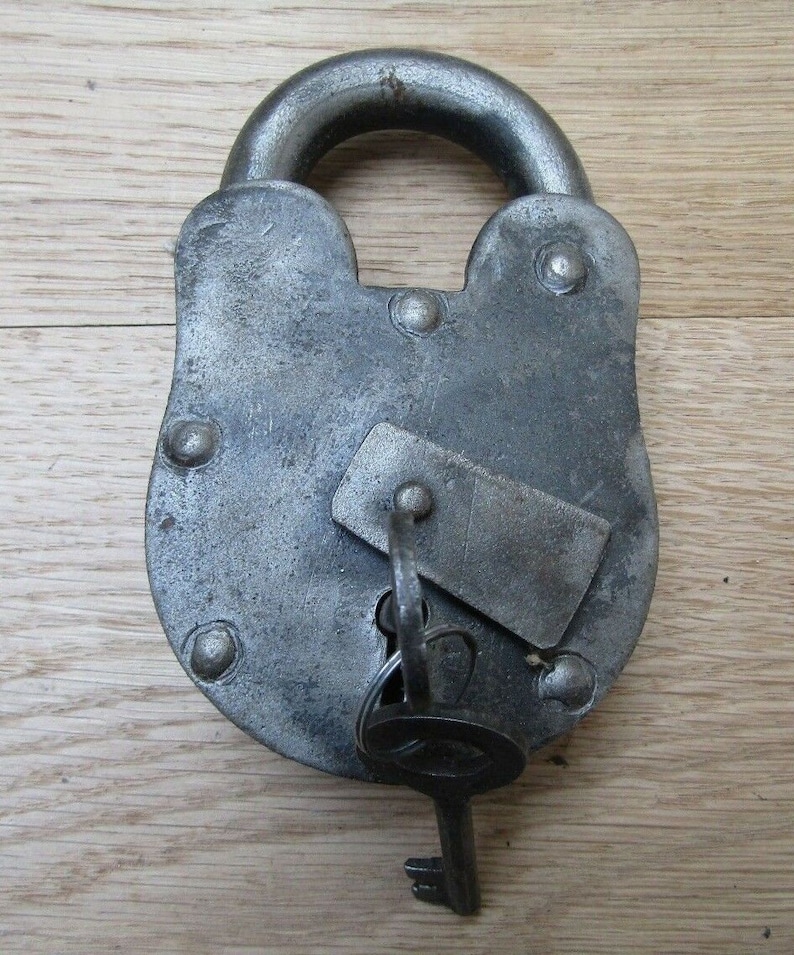 ANTIQUE IRON PADLOCK Vintage Rustic Old Fashion Pirate - Etsy