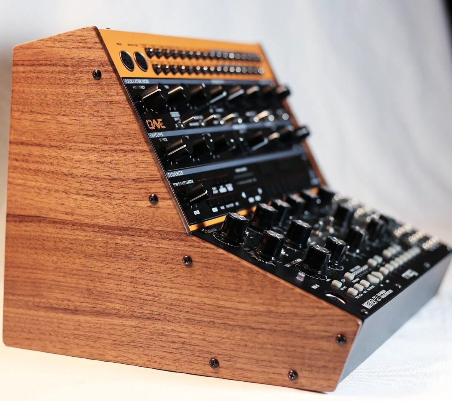 Eurorack Synth Stand Moog Dfam/mother-32/subharmonicon With Behringer ...