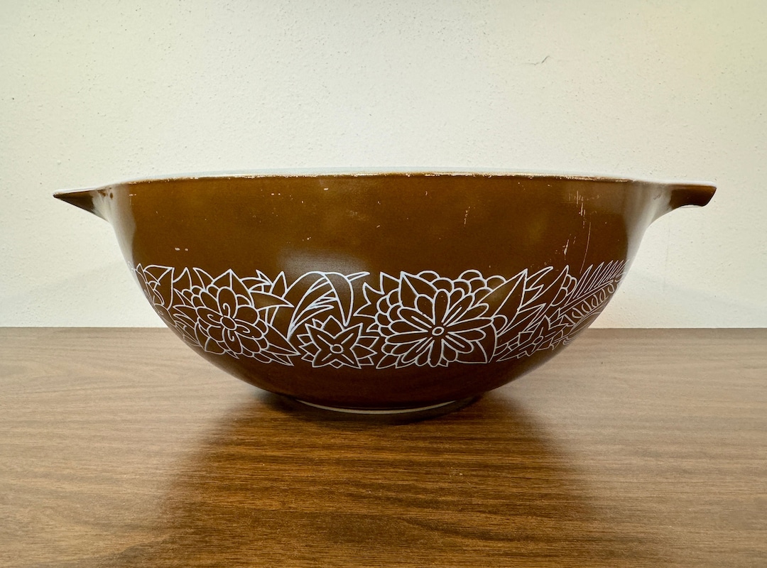 Pyrex Woodland #444 4 QT Cinderella Bowl - Dark Brown White Leaves ...