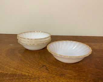 Milk Glass Shell Dish - Etsy