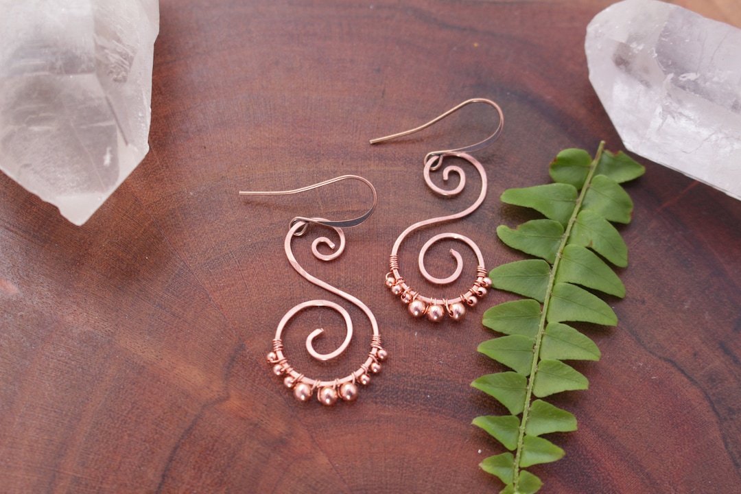 Beaded Copper Swirl Earrings // Wire Work Earrings // Boho Hippie Style ...