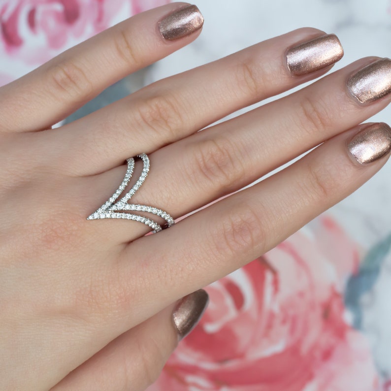 14k White Gold Double V Luxury Diamond Ring, Pointer Finger Ring, Right ...
