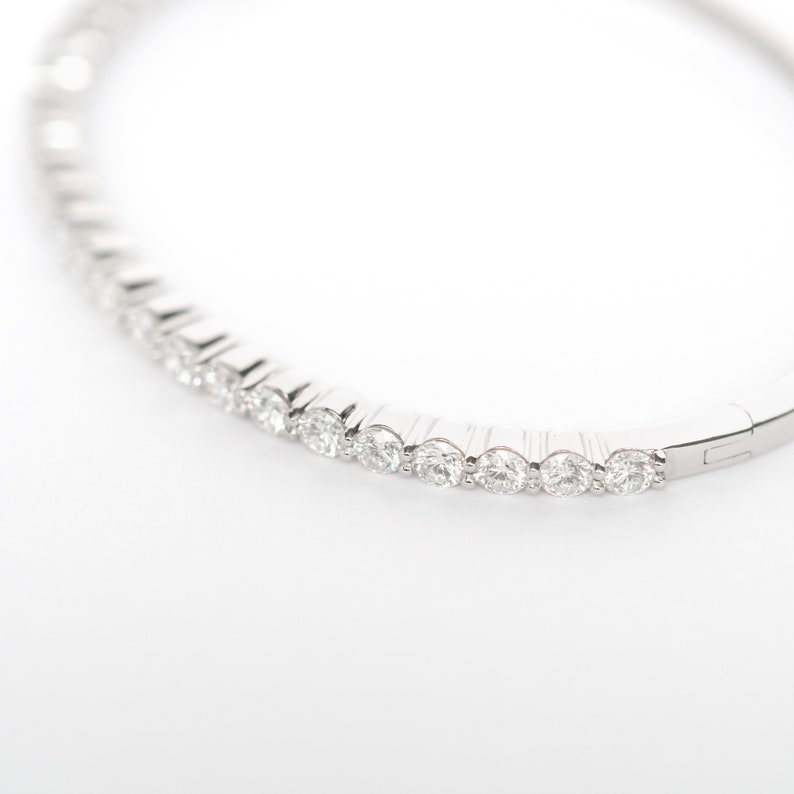 Tennis Bracelet - Bangle. 2.70cttw Diamond Bangle, Expensive Diamond ...