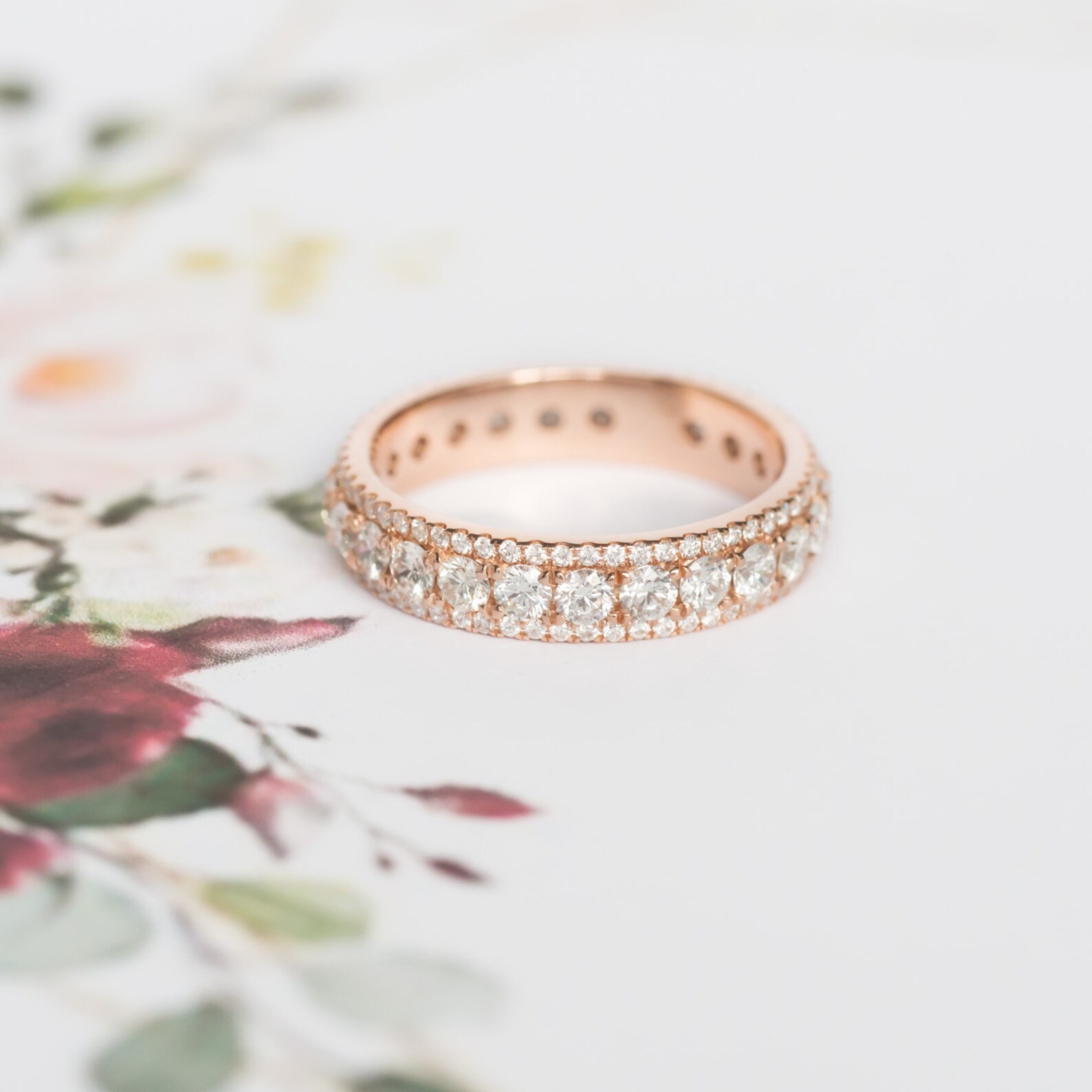 Women's Diamond Eternity Band With 5 Pointer Diamonds All Around and ...