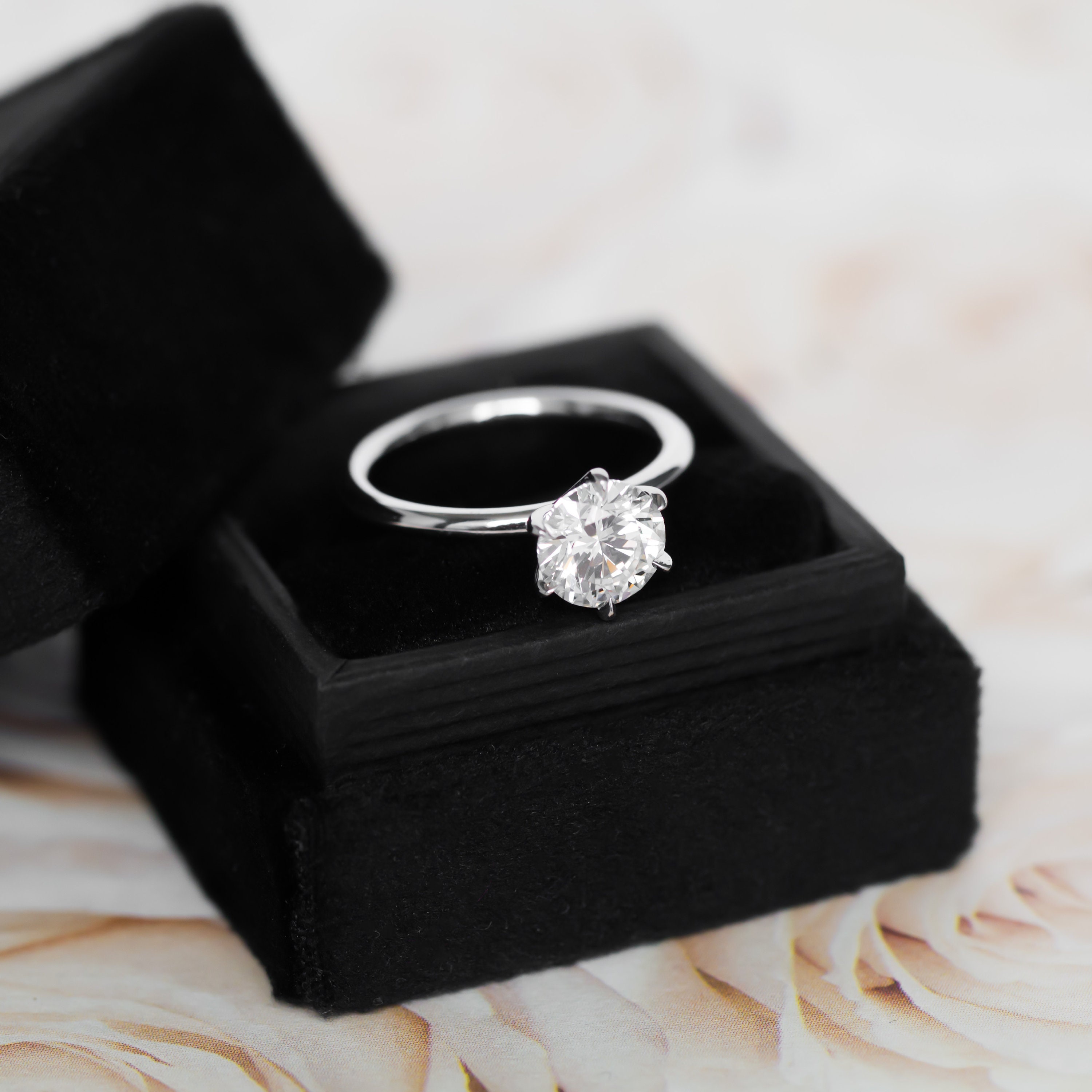 6 Prong Solitaire Setting With Tulip Head. Non Cathedral Style 6 Prong ...